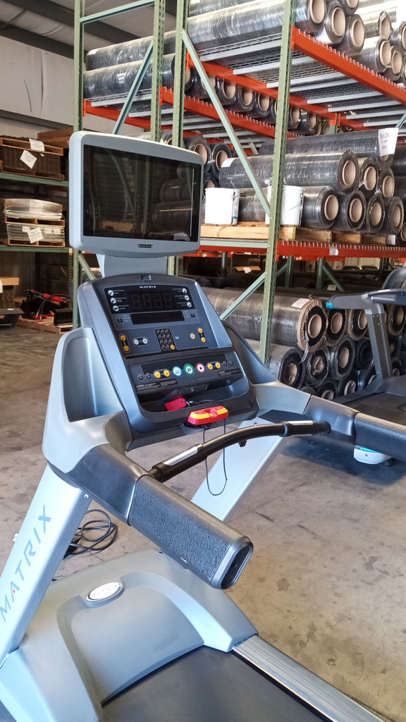 Matrix T-1X-04-F Treadmill w/ 15" TV (USED) – Powerfit Equipment