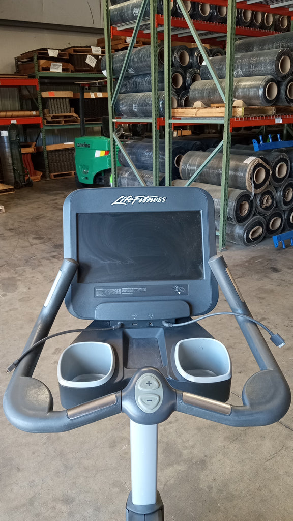 Life Fitness 95Ce Discover SE Series Upright Life Cycle - USED ...