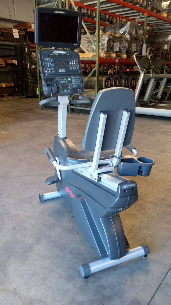 Life Fitness Integrity Series CLSR Recumbent Bike w/ 15" TV (USED ...